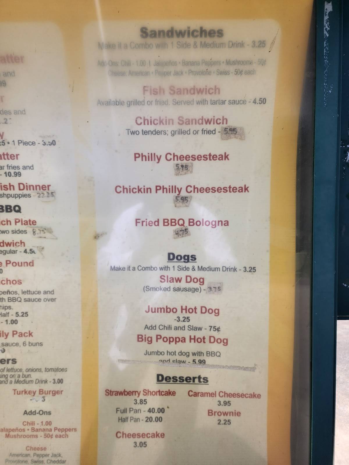 Menu at Kelley's Kickin Chicken restaurant, West Memphis