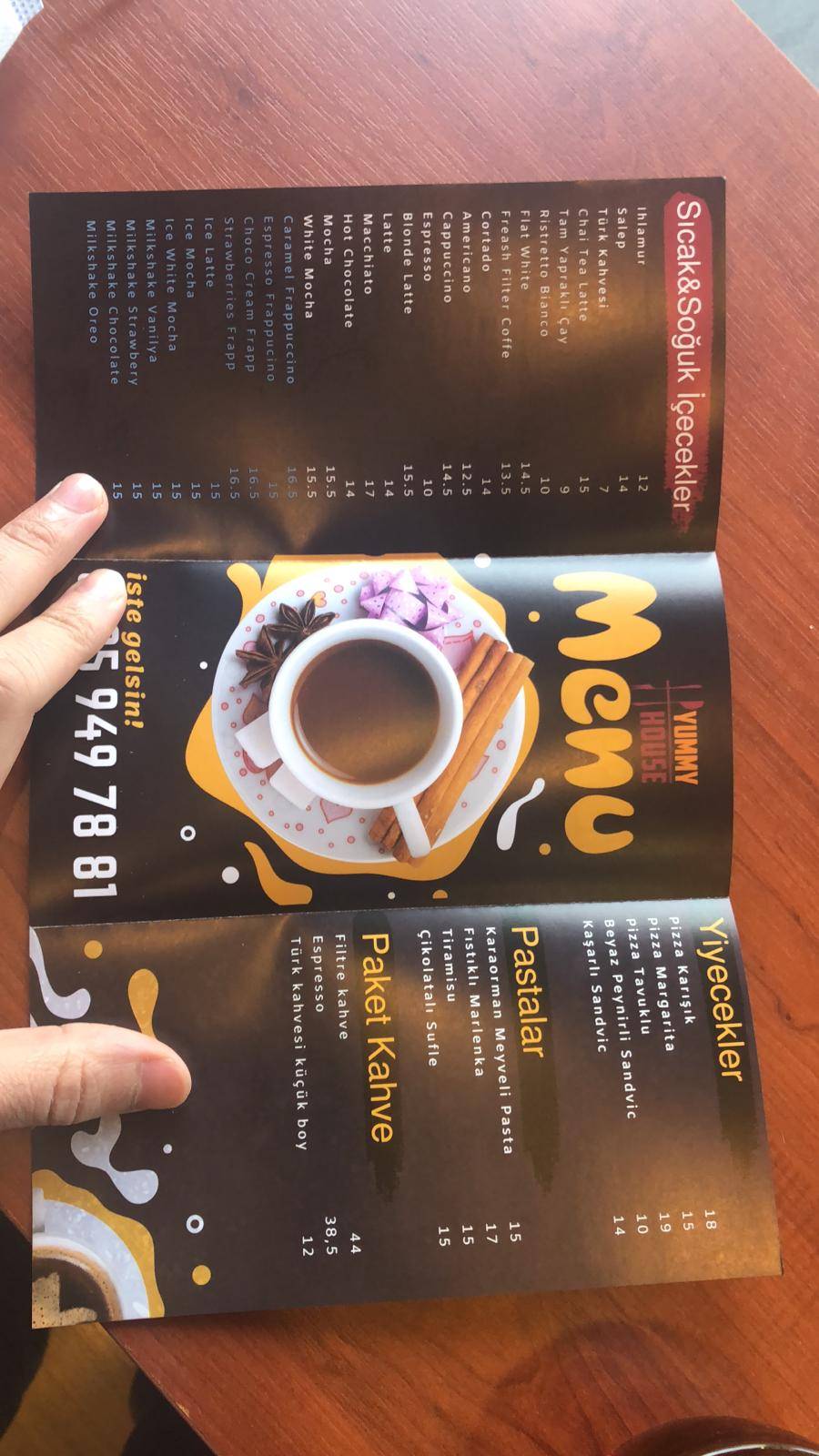 Carta de Yummy House, Estambul
