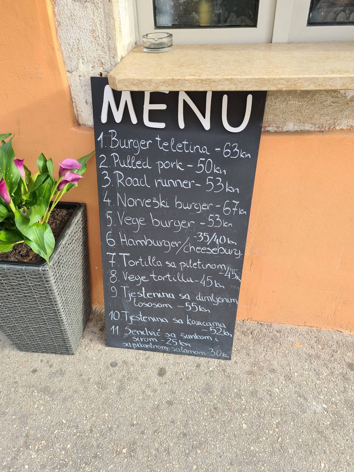 Carta del restaurante Papa's street food, Rovinj