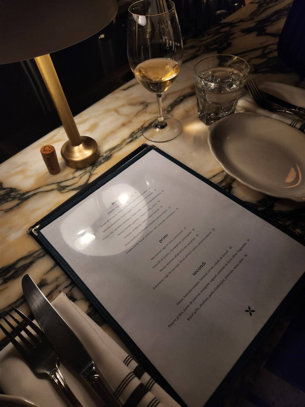 Menu at Restaurant Moccione, Montréal