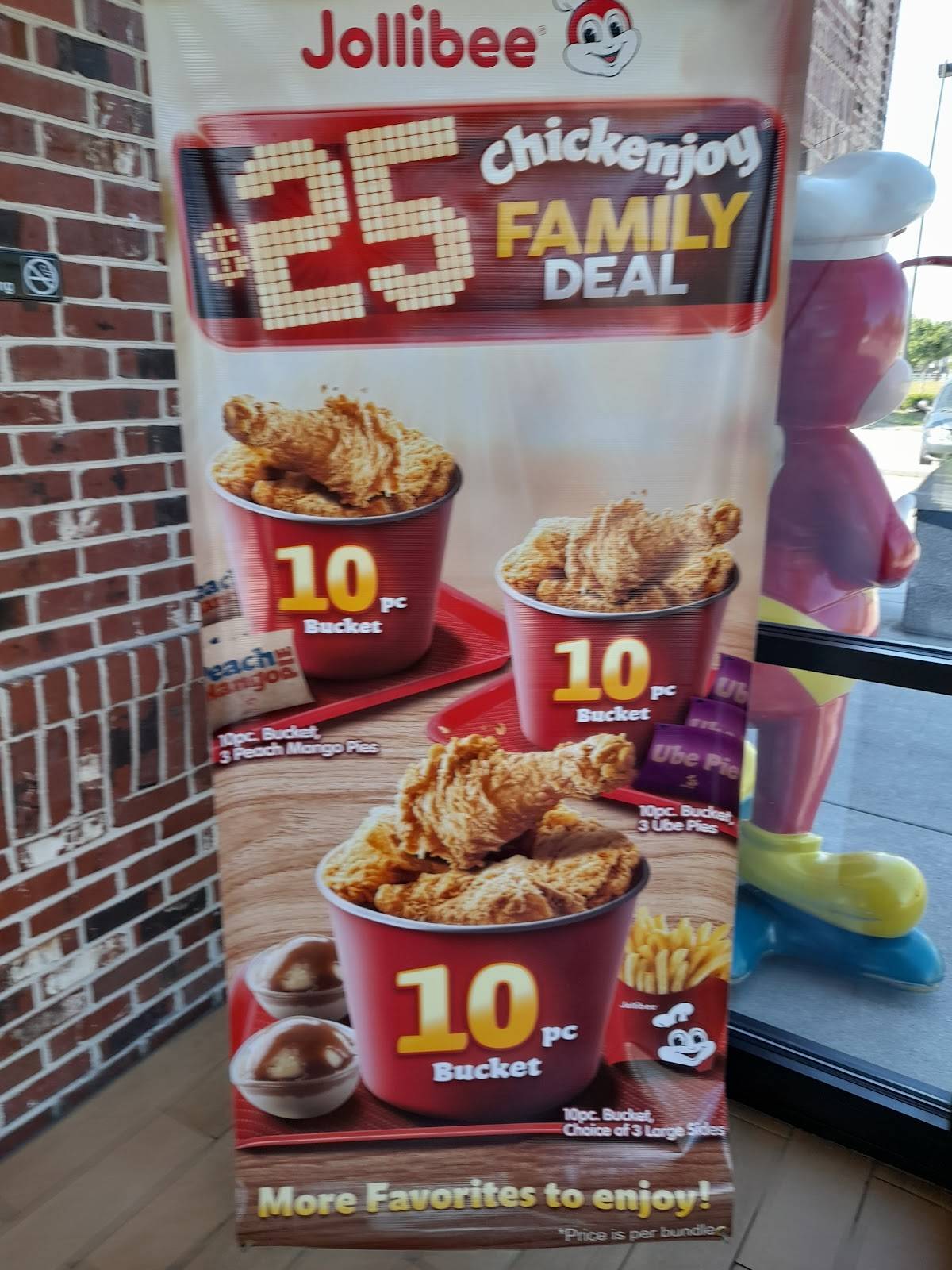 Menu at Jollibee fast food, Virginia Beach