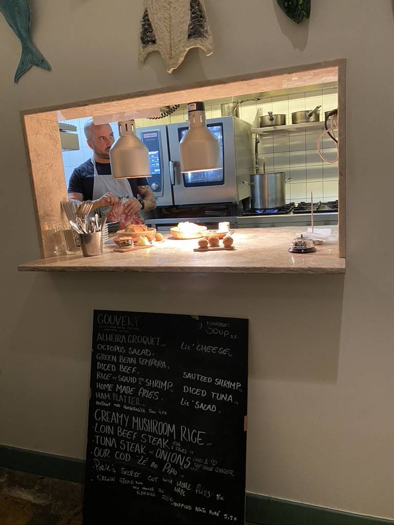 Menu at Faz Frio restaurant, Lisbon
