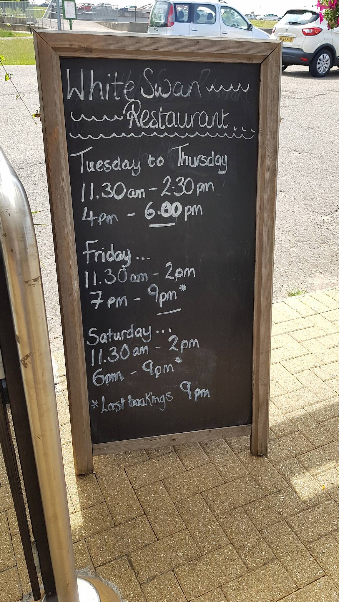 Menu at The White Swan pub & bar, Great Yarmouth, 1 N Quay