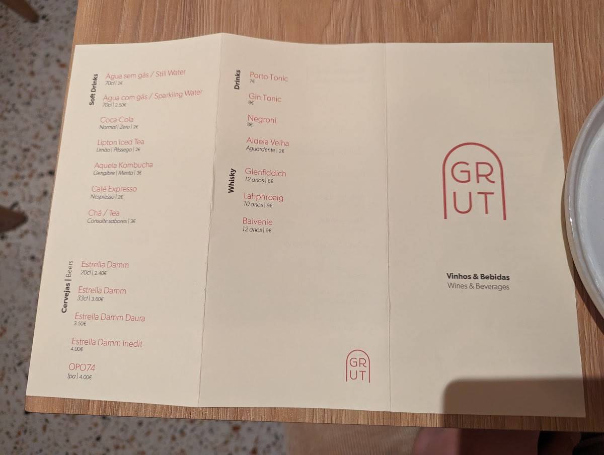 Menu em Gruta restaurante, Porto, R. de Santa Catarina 447