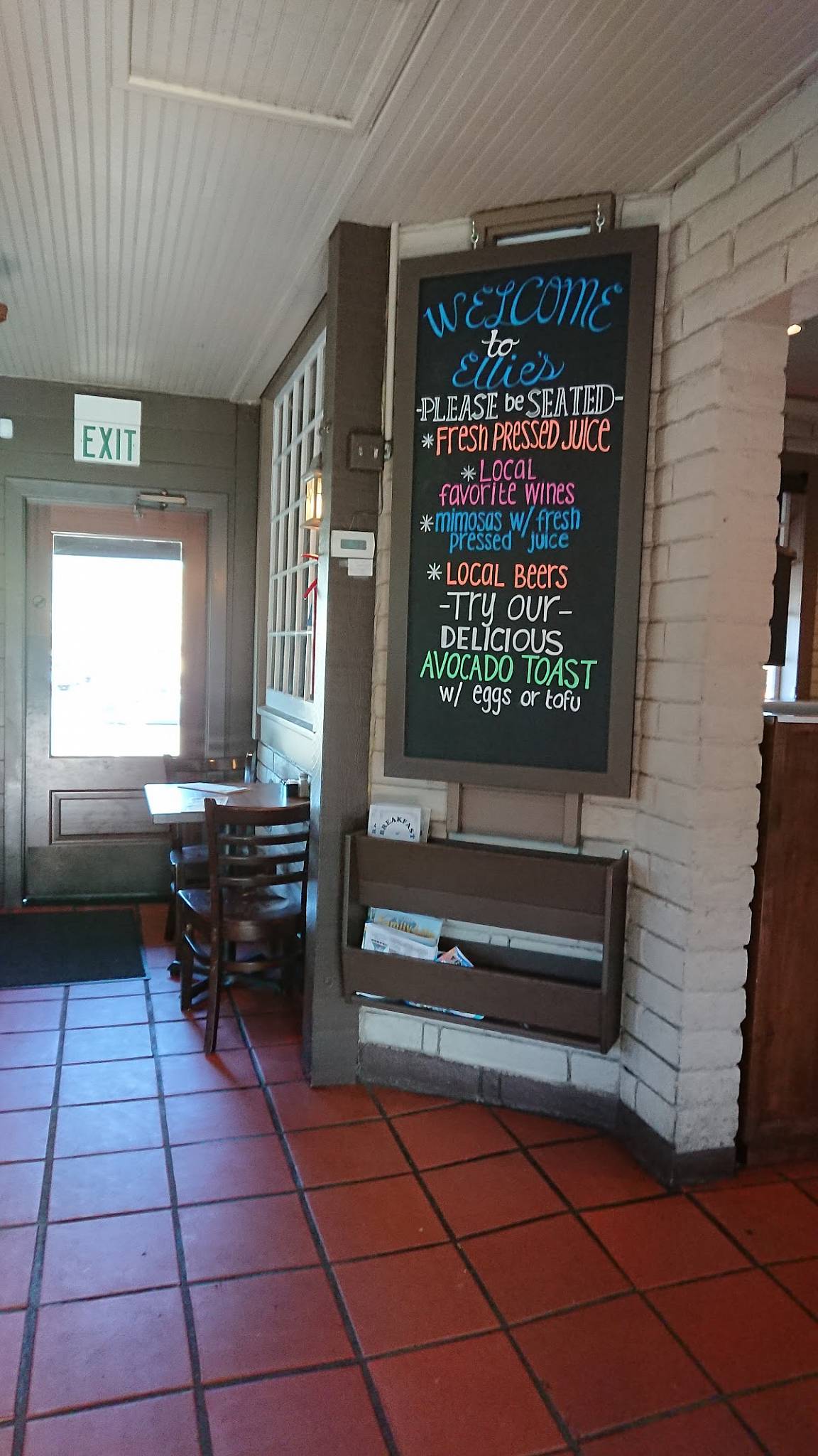 Menu at Ellie's Mutt Hut restaurant, Ukiah
