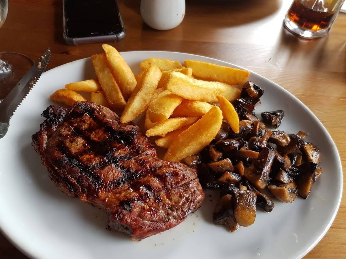Menu at The Bolingbroke Arms pub & bar, Swindon, Hook St