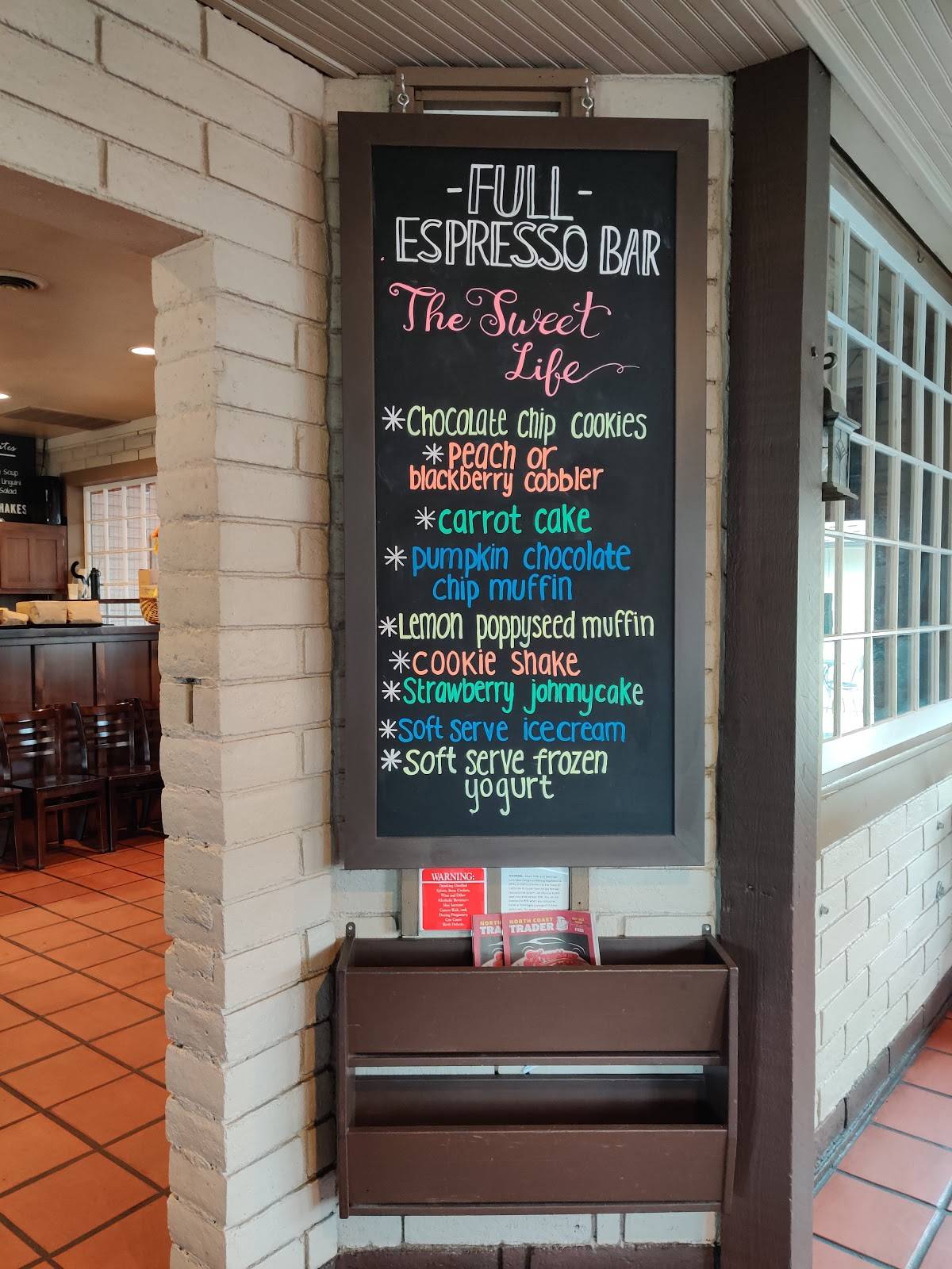 Menu at Ellie's Mutt Hut restaurant, Ukiah