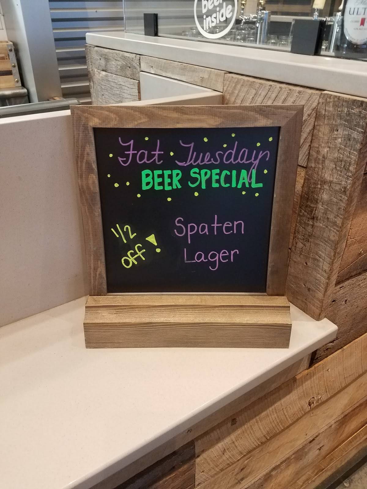 Menu at CHILLBURGER restaurant, Floyds Knobs