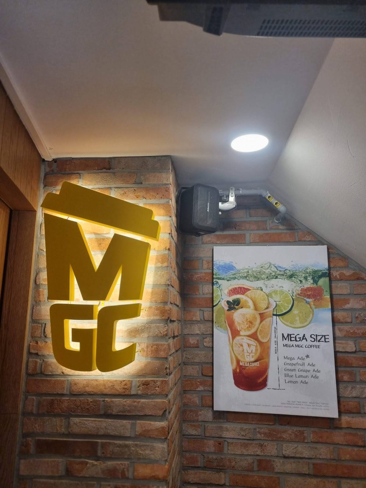 Menu at 메가MGC커피 명보사거리점, Seoul