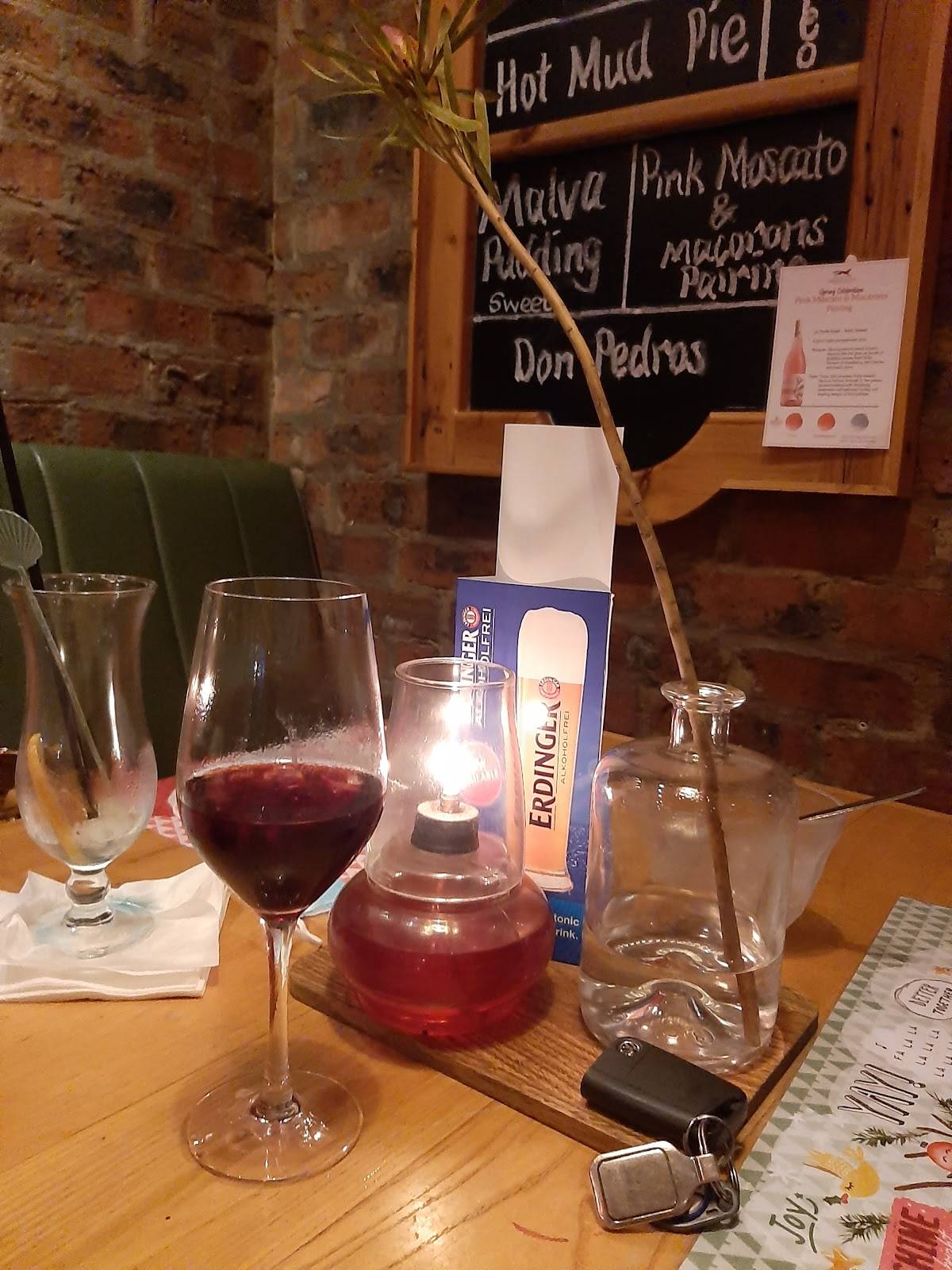 Menu at Ginellis Restaurant, Middelburg, Shop no. 3