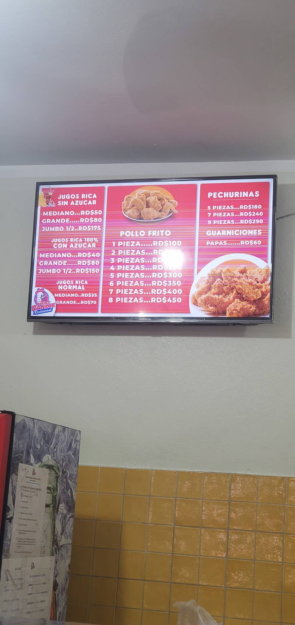 Menu at Pica pollo sandy restaurant, San Pedro De Macoris