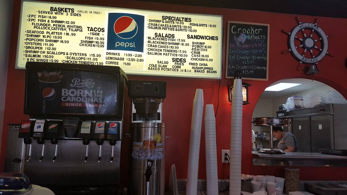 Menu at Low Country Shrimper restaurant, Mauldin