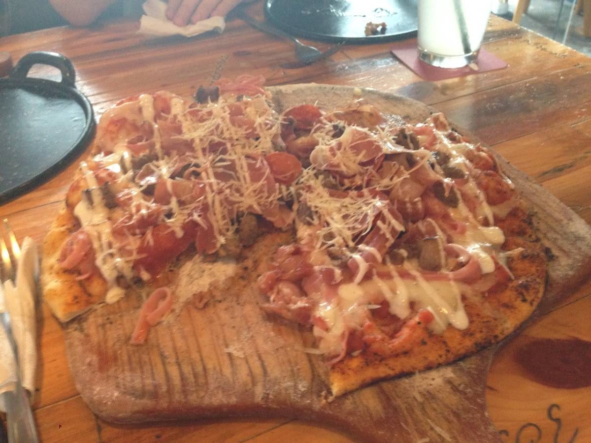 Carta de pizzería Yulia, Monterrey