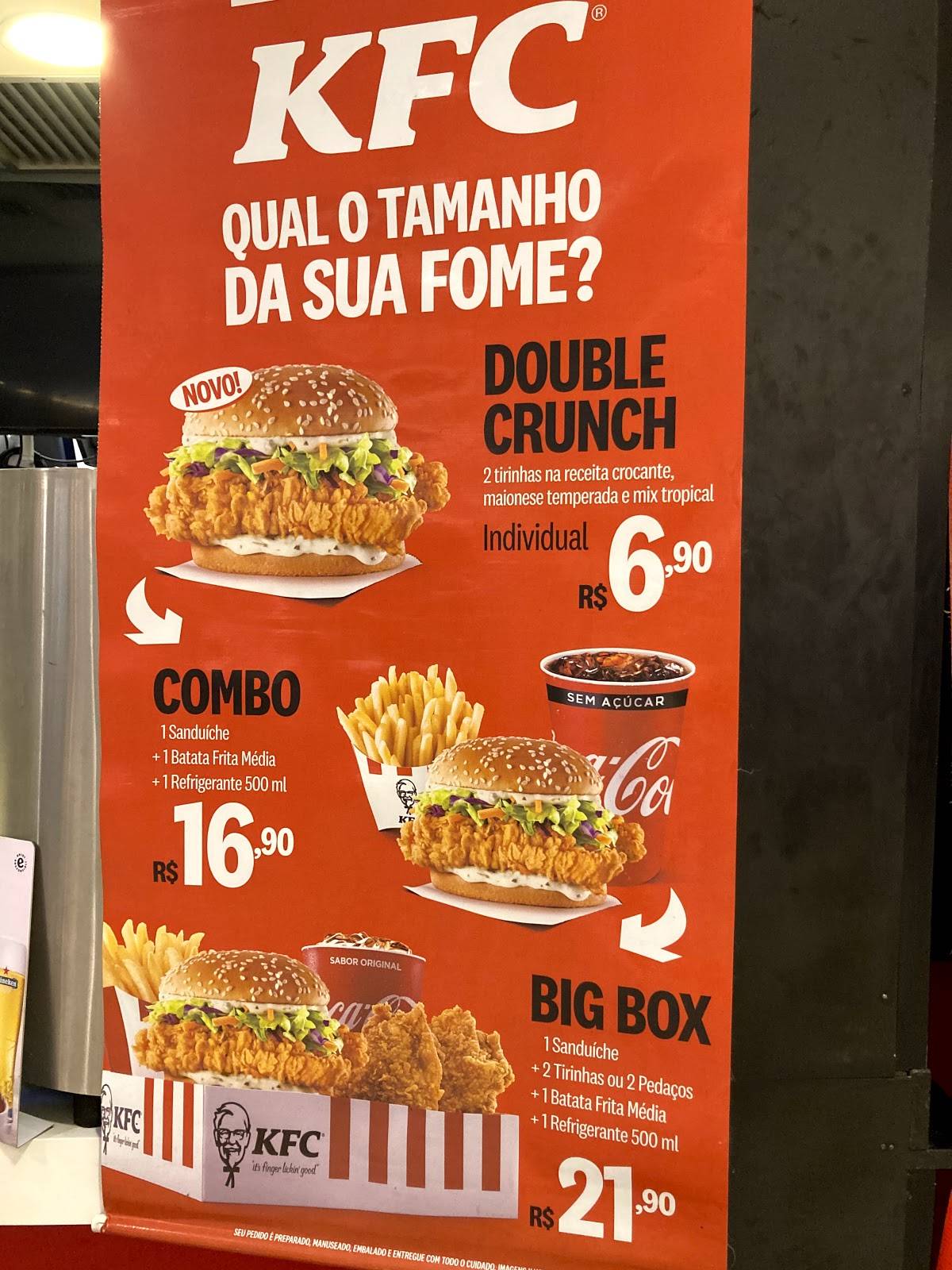 Menu em KFC restaurante, Nova Iguaçu, Av. Gov. Roberto Silveira