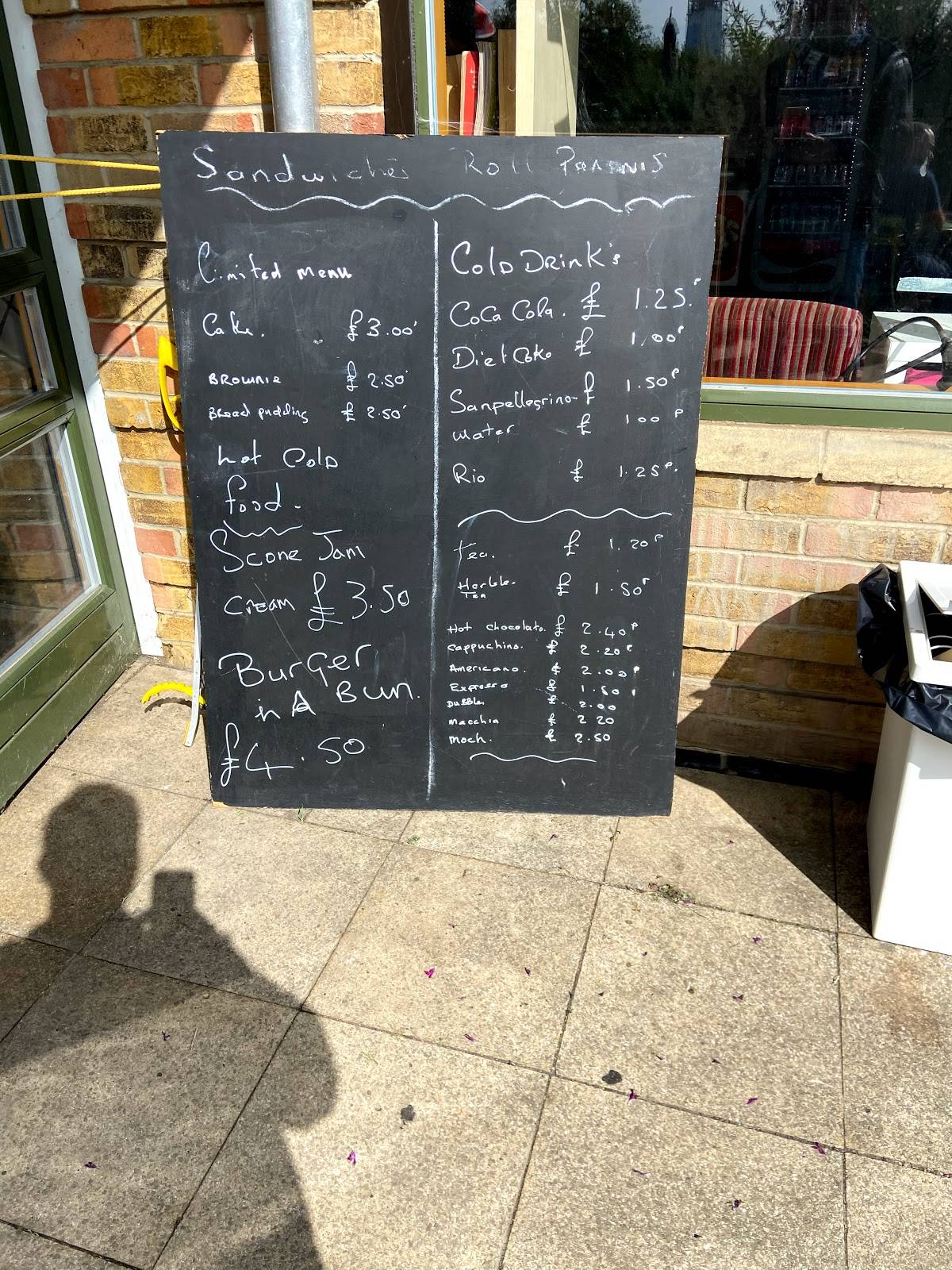Carta de Stonebridge Lock Waterside Cafe, Londres