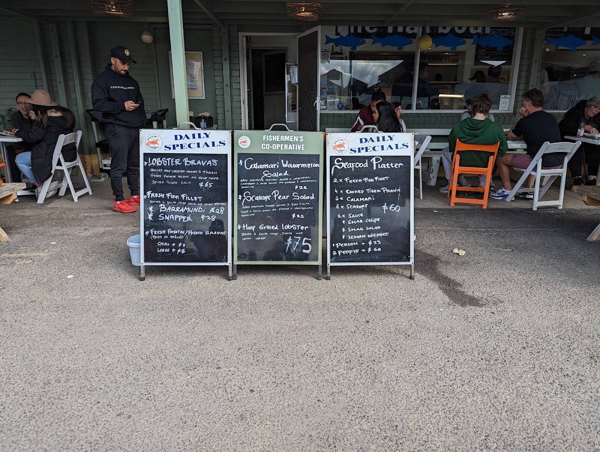 Menu at Apollo Bay Fishermen's Co-Op restaurant, Apollo Bay