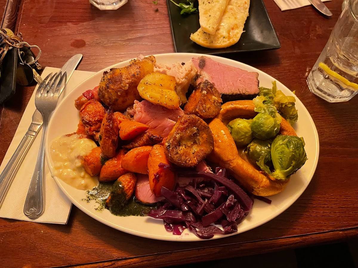 Menu at Bread & Cheese Pub, South Benfleet