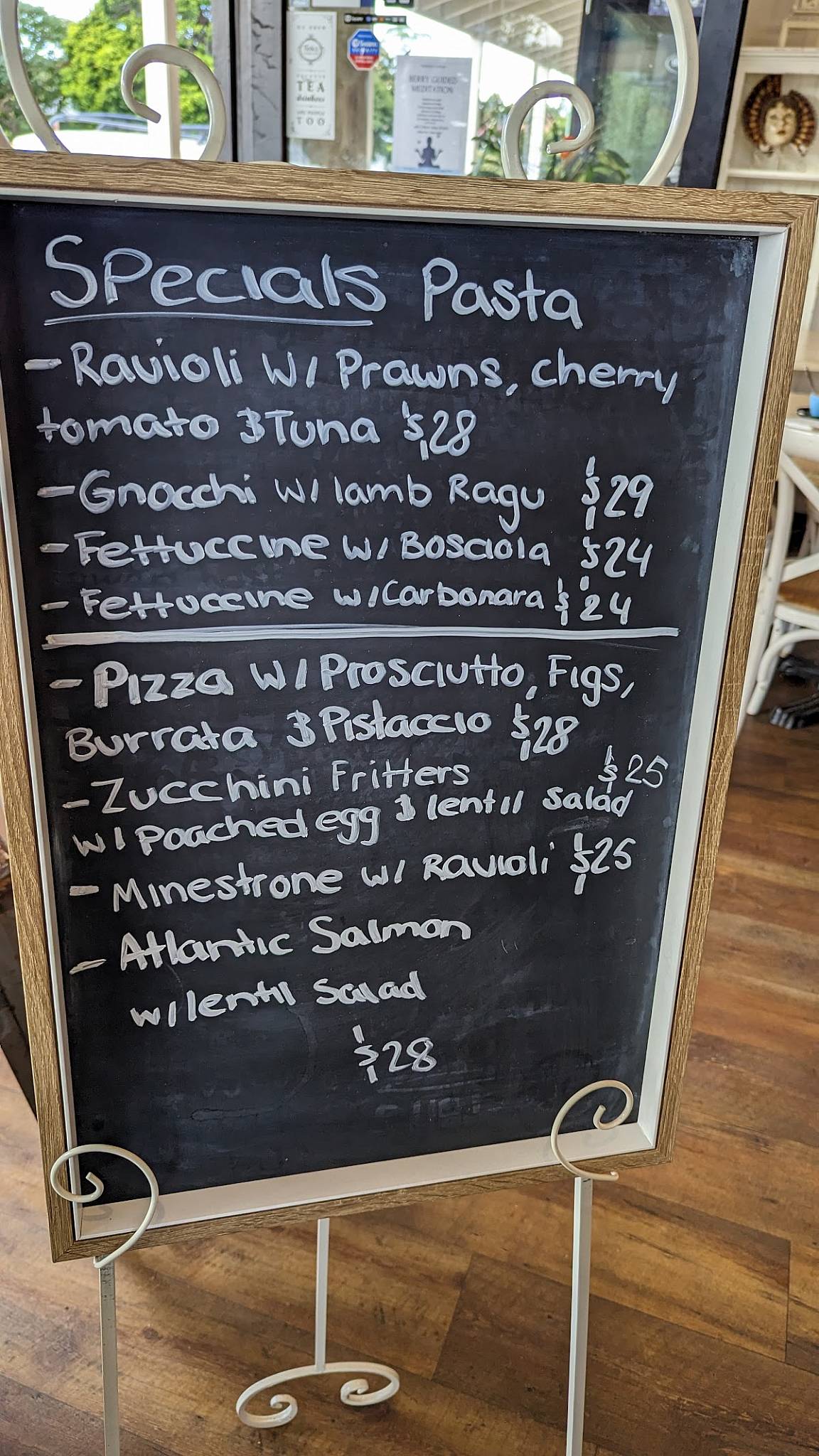 Menu at Family Tree Cafe & Restaurant, Berry