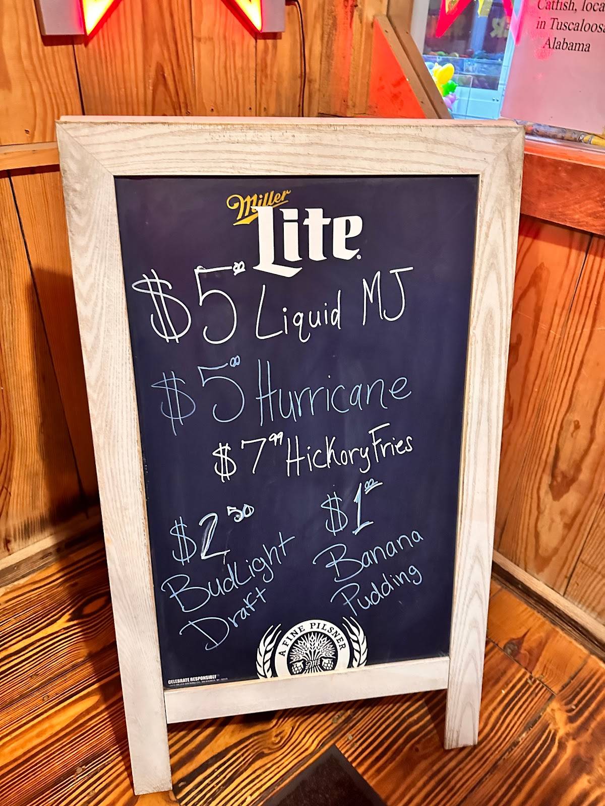 Menu at Decks and Docks pub & bar, Leesburg