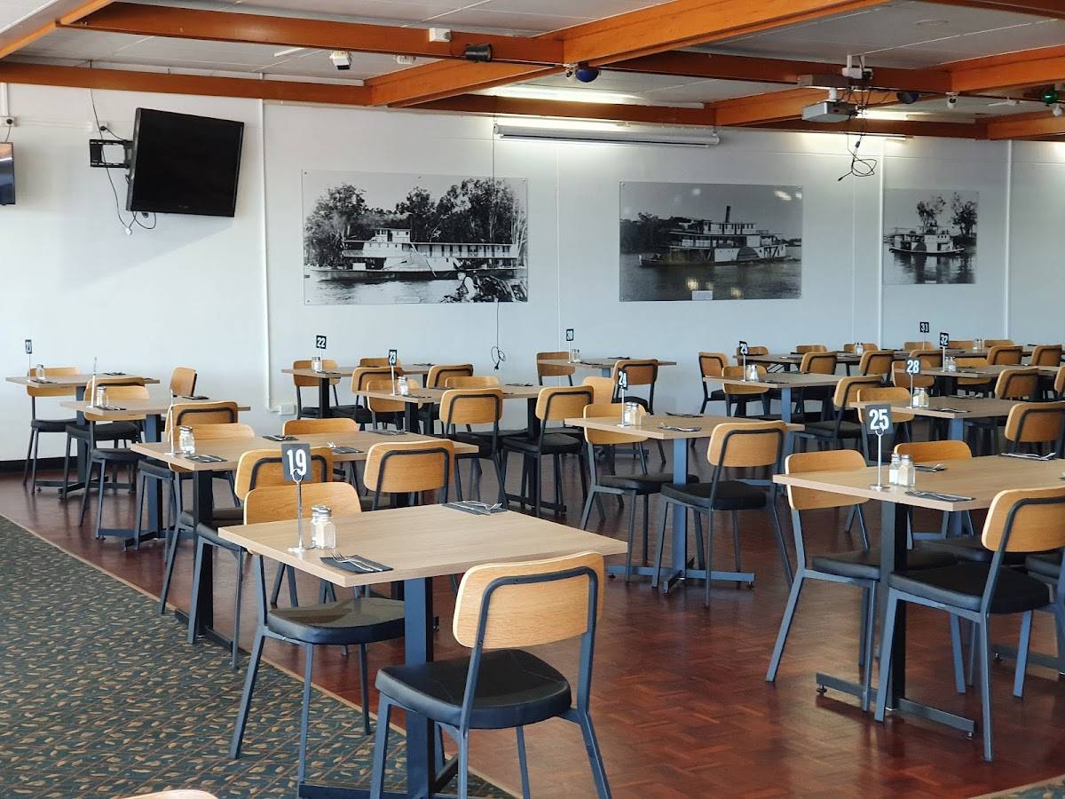 Menu at Mannum Community Club, Mannum