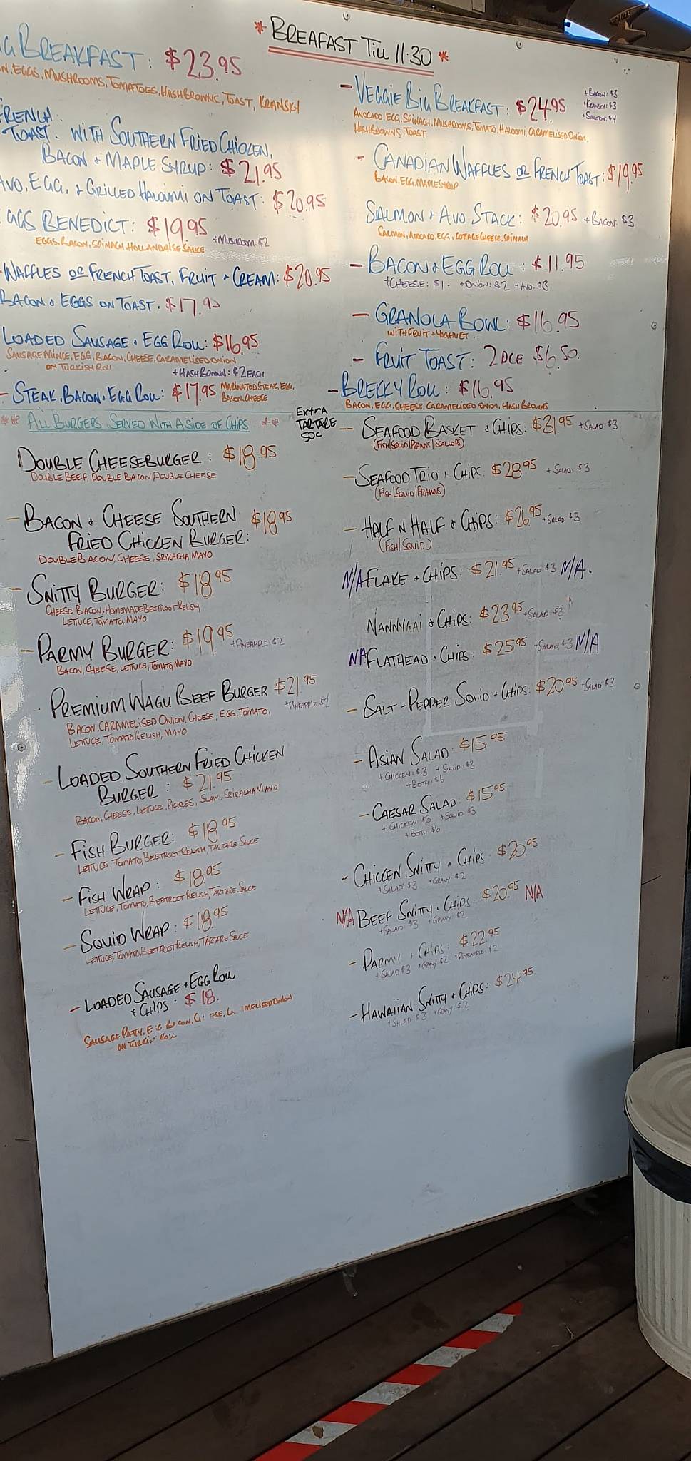 Menu at Sumthin' Tastee cafe, Whyalla, Broadbent Terrace