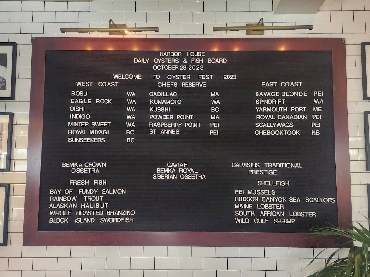 Menu at Harbor House restaurant, Milwaukee