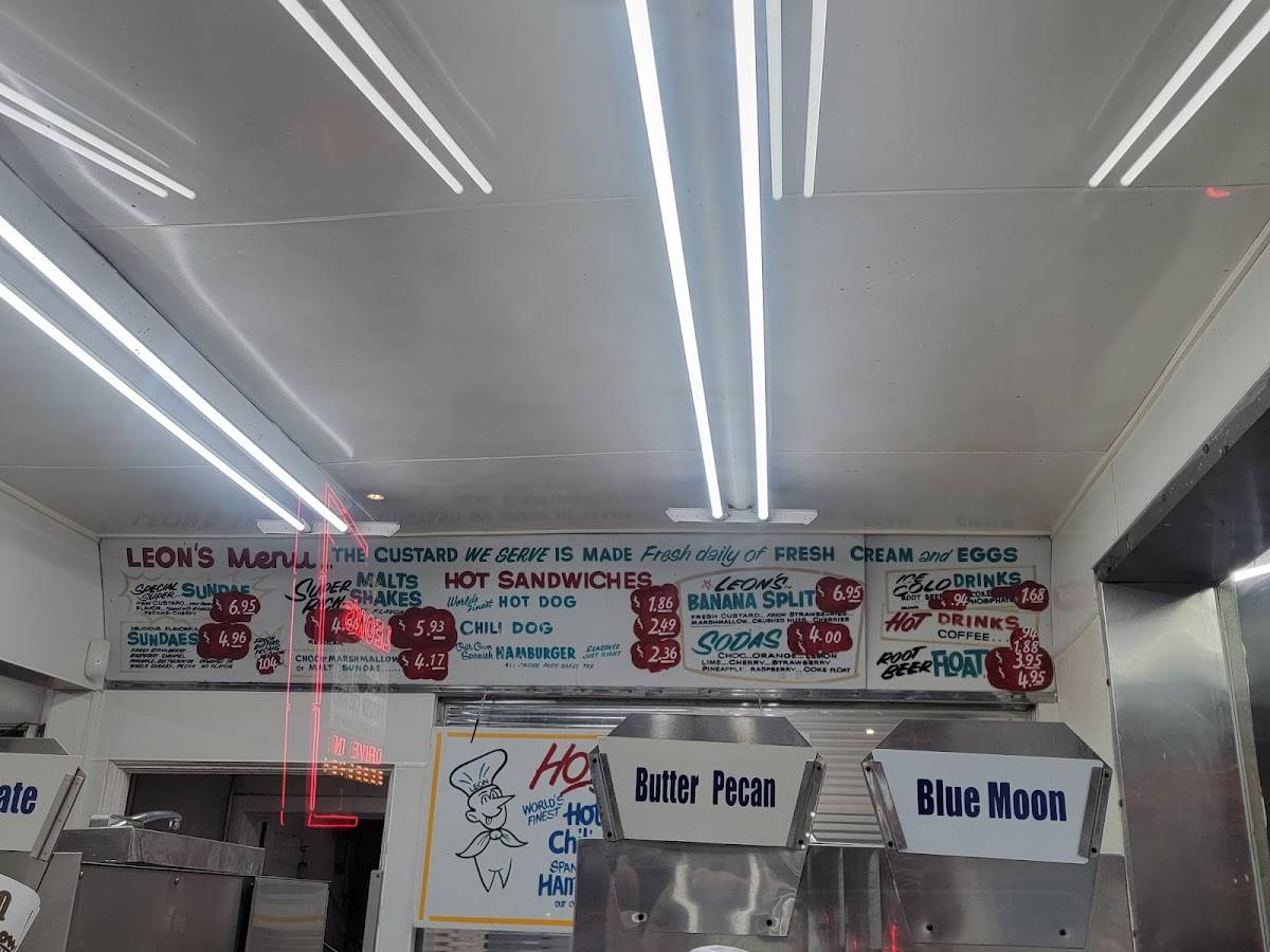 Menu at Leon's Frozen Custard desserts, Milwaukee