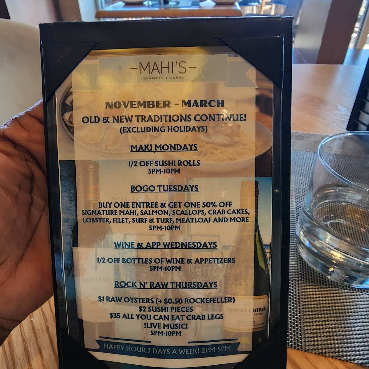 Menu at Mahi's restaurant, Virginia Beach