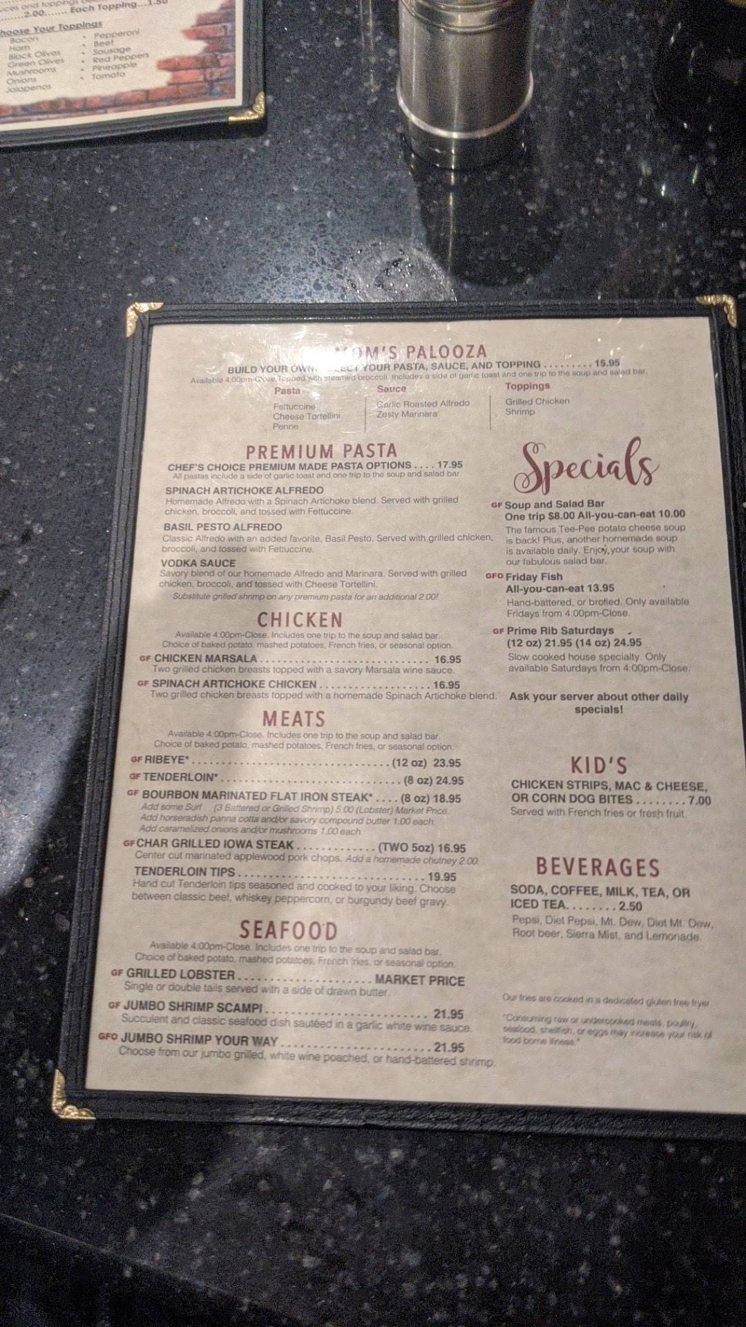 Menu at Murray's on Main pub & bar, Tomah