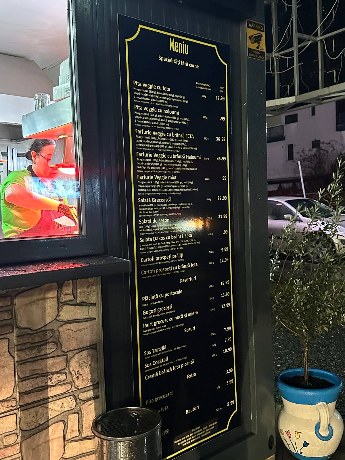 Menu at Gyros Box, Dumbrăvița