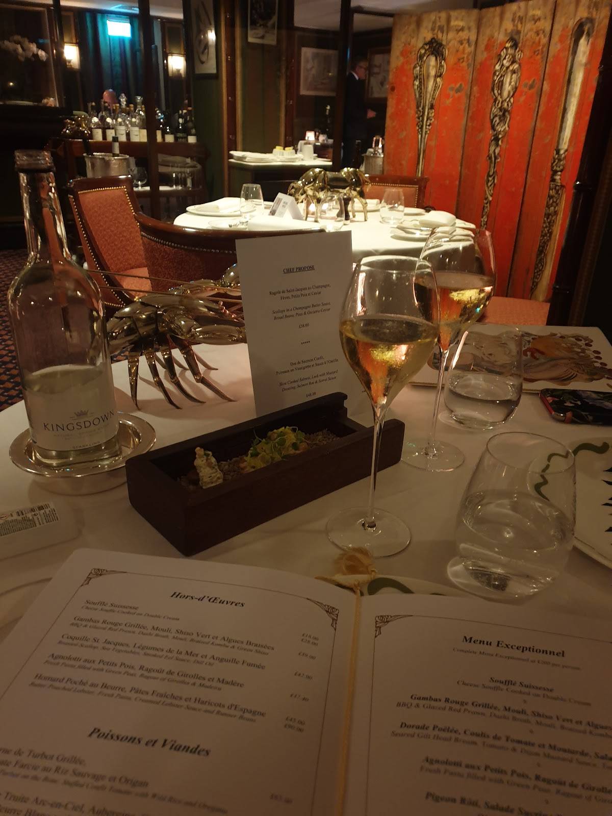 Menu at Le Gavroche restaurant, London