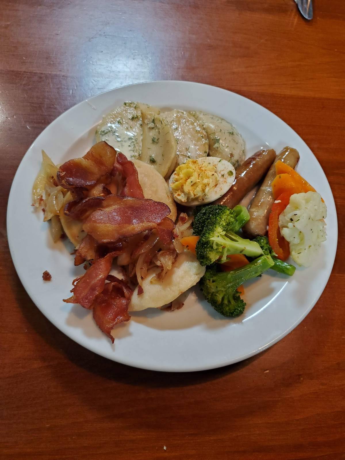 Menu at Tractor Jacks pub & bar, Grande Prairie