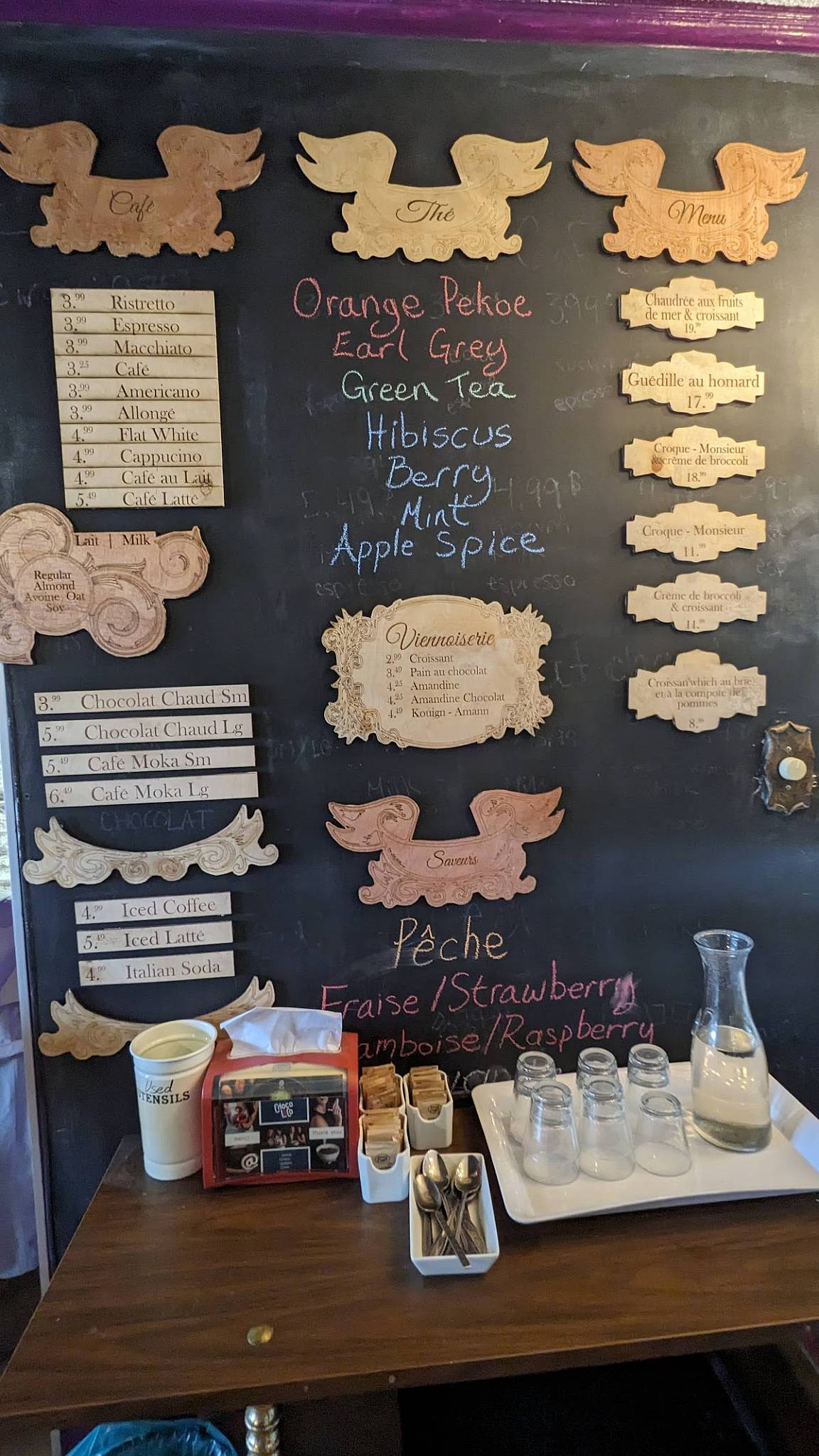 Menu at Adorable Chocolat cafe, Shediac