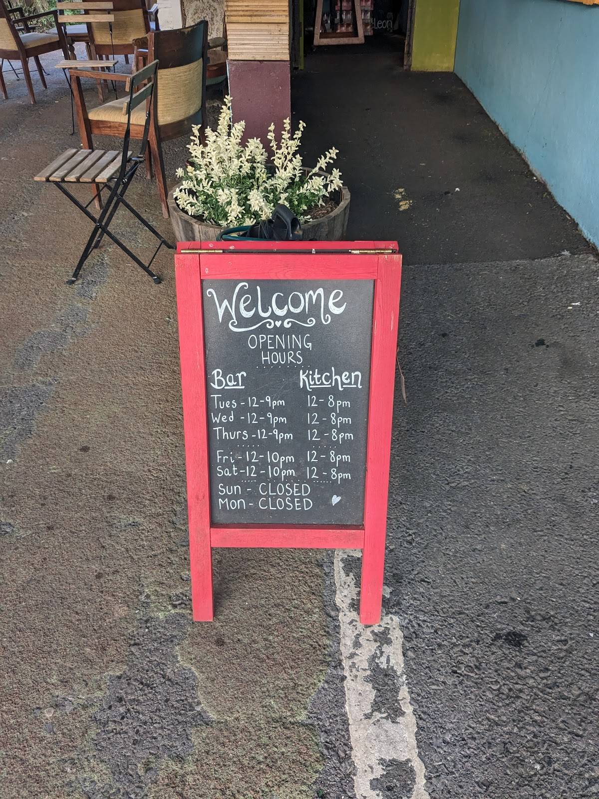 Menu at Cafe Chameleon @ The Gough Arms, Ystradgynlais