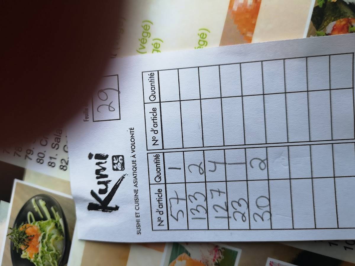 Menu au Sushi Kumi restaurant, Québec, 815 Bd Lebourgneuf