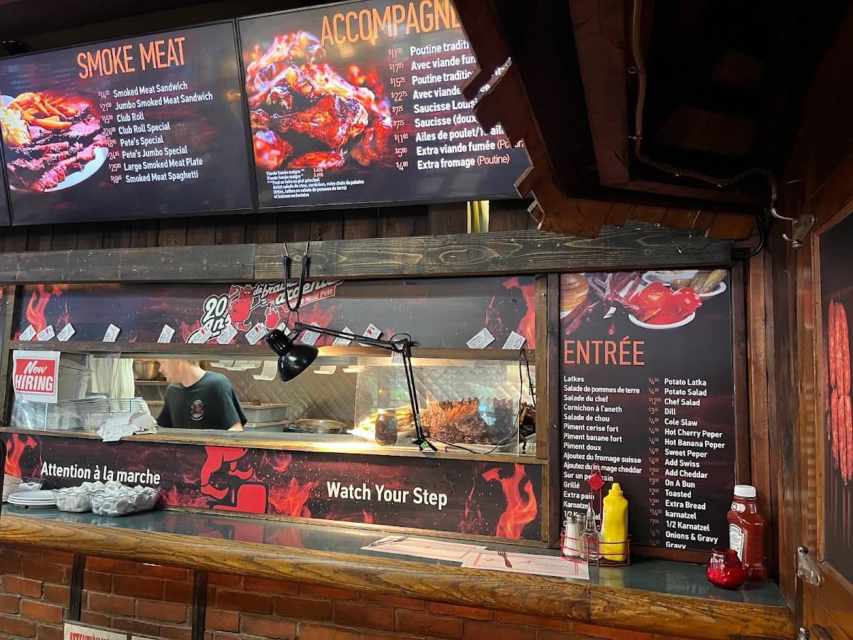 Menu at Smoke Meat Pete restaurant, L'Île-Perrot