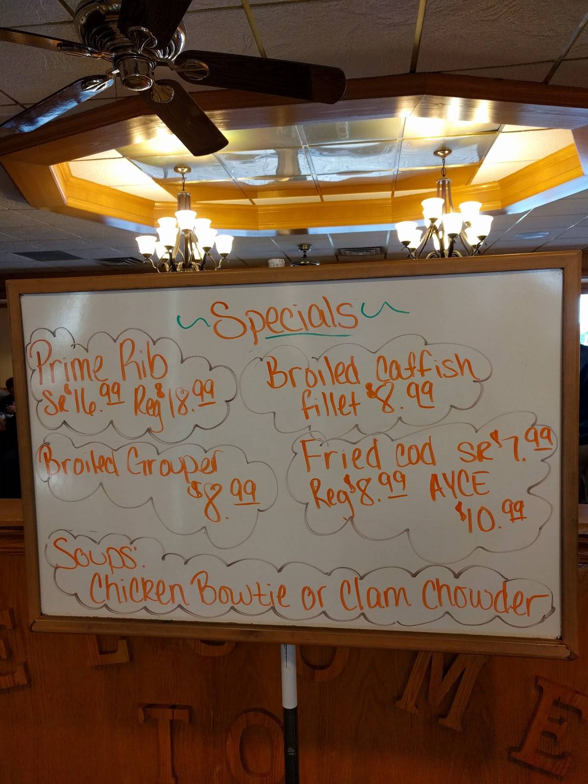 Menu at Deerfield Family Restaurant, Carbon Cliff
