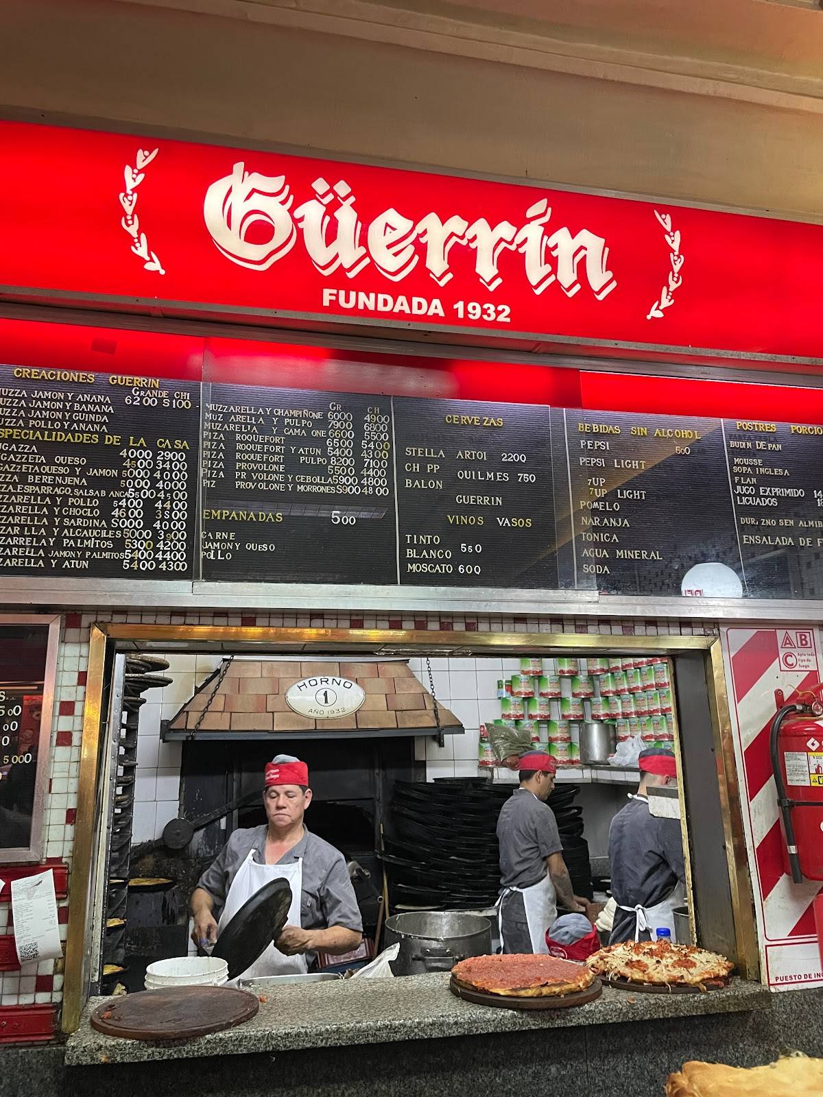 Menu at Pizzería Güerrín, Buenos Aires