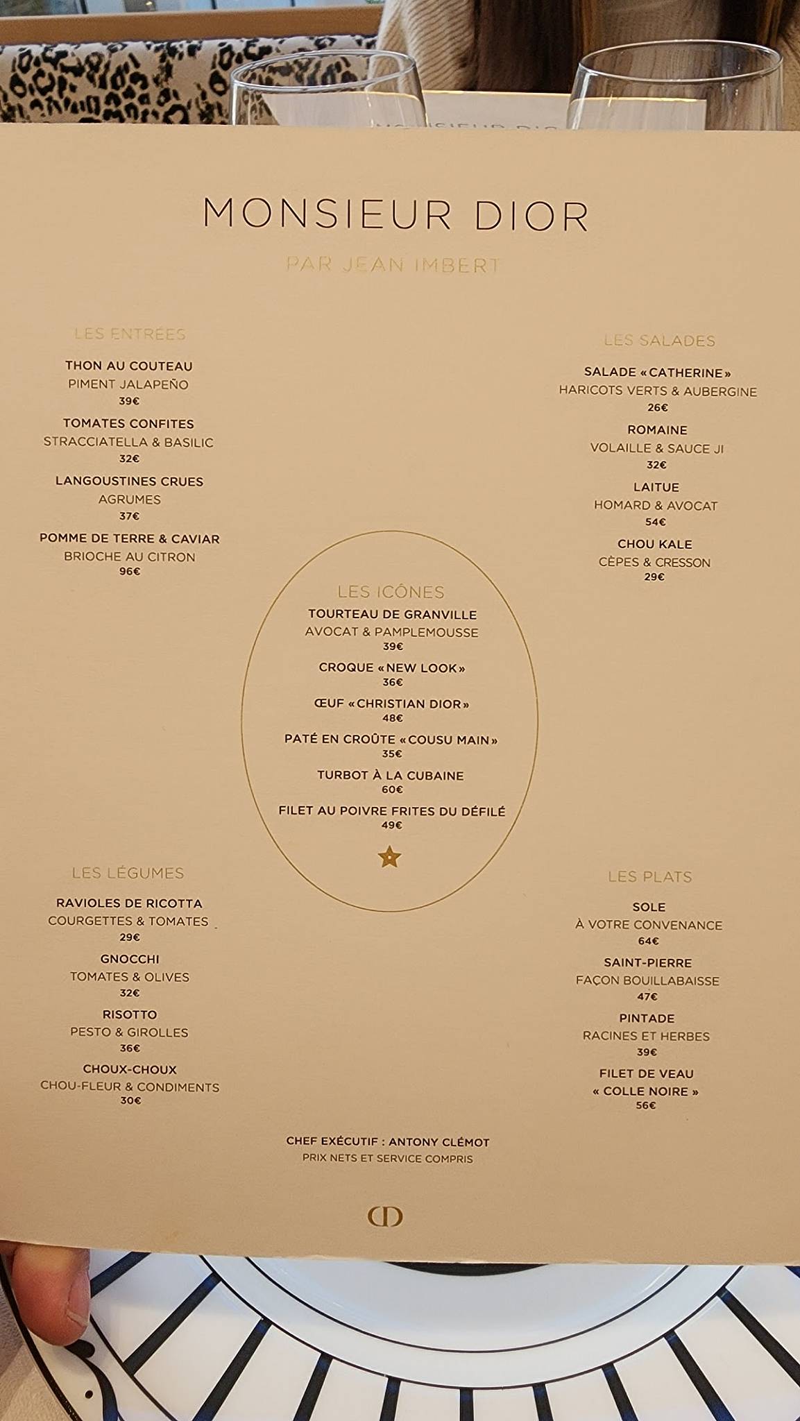 Menu au Monsieur Dior restaurant, Paris