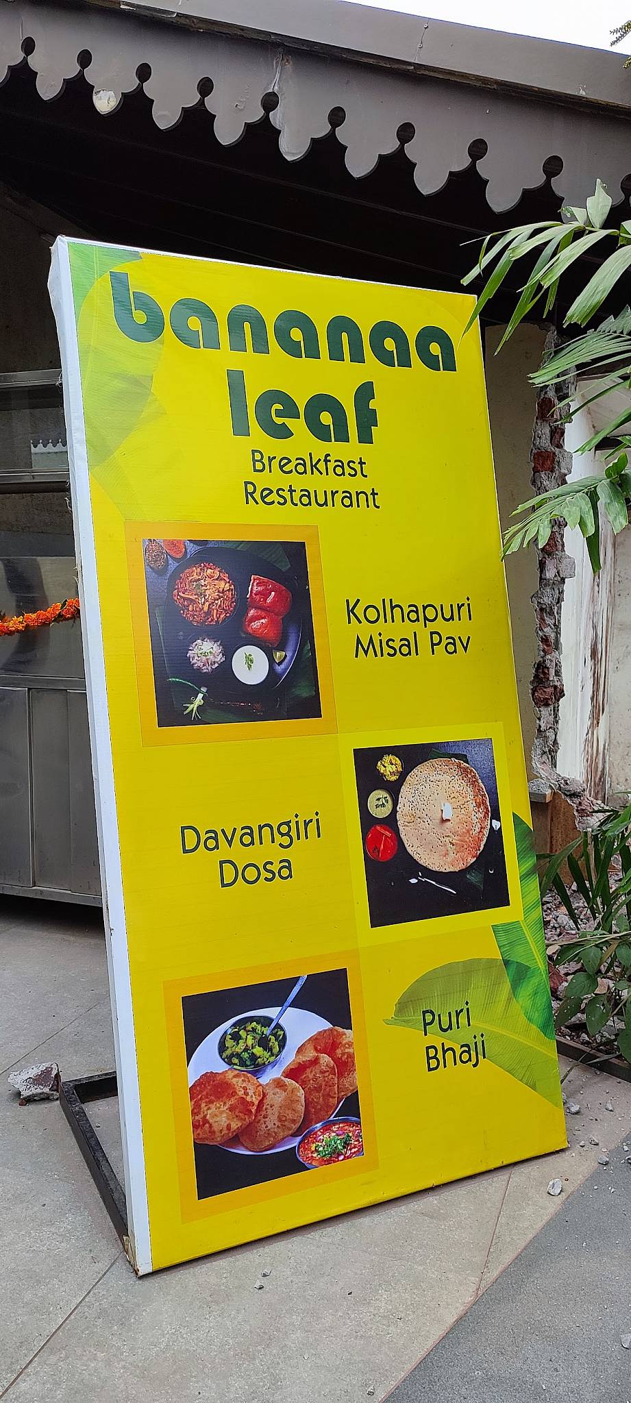 Menu at Bananaa leaf breakfast restaurant, Wadhe