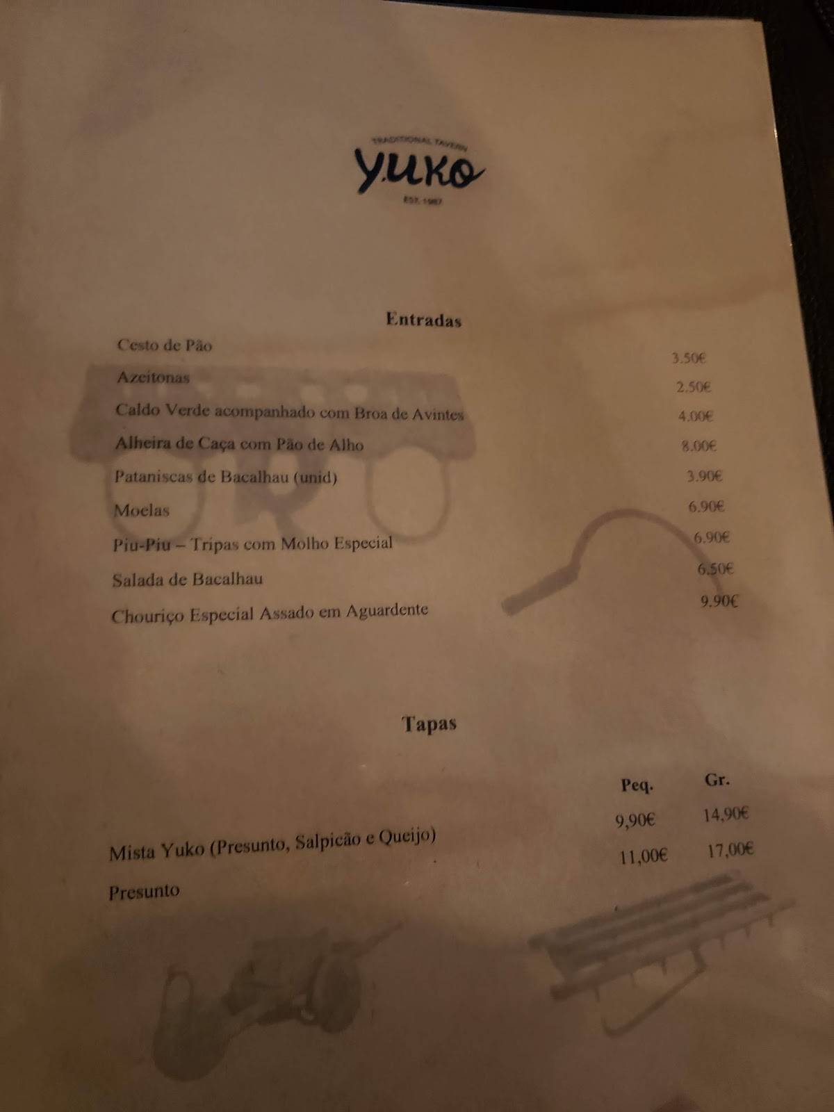 Menu em Yuko Tavern restaurante, Porto