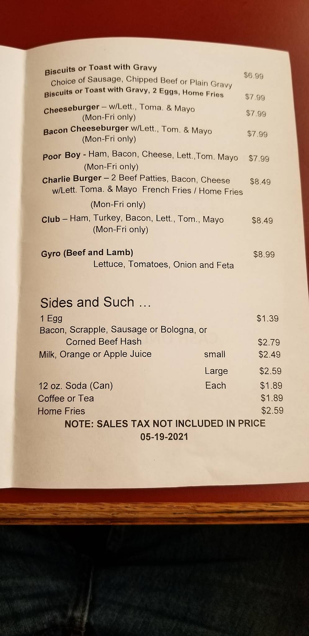 Menu at Charlie And Litza's South Main Cafe, Culpeper