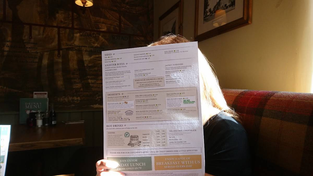 Menu at Basset Hound pub & bar, Birkenhead