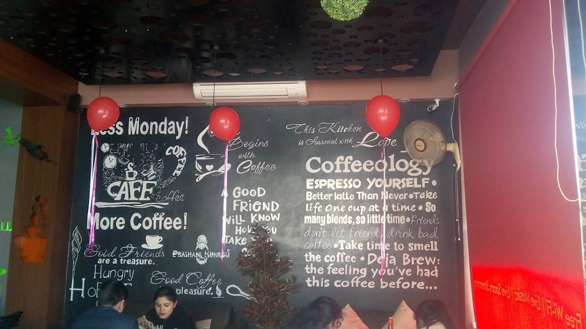 Menu at Hungry Hobbit Coffe House, Dehradun, Tilak Marg Clement Town