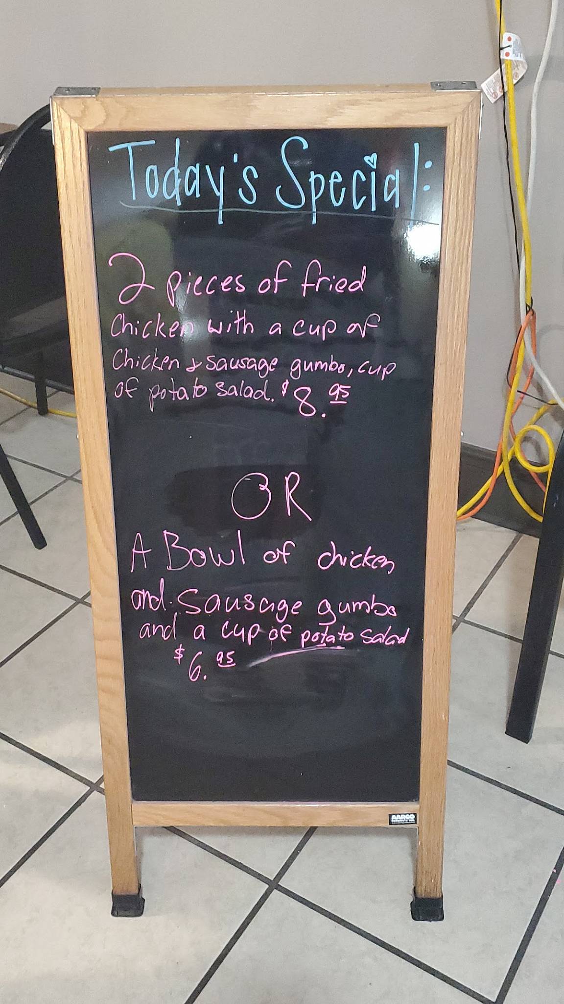 Menu at Me-Maw's Cajun Cuisine BBQ, Golden Meadow