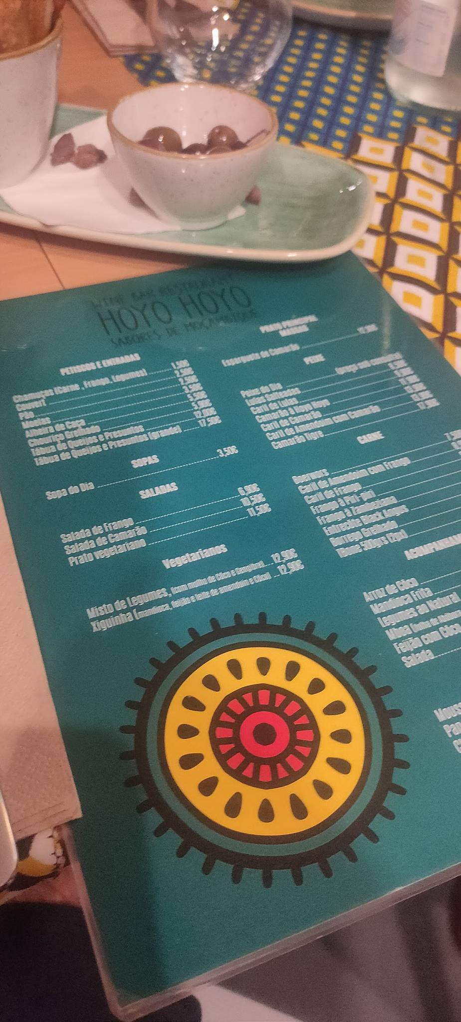 Menu at Hoyo Hoyo flavours of Mozambique restaurant, Funchal