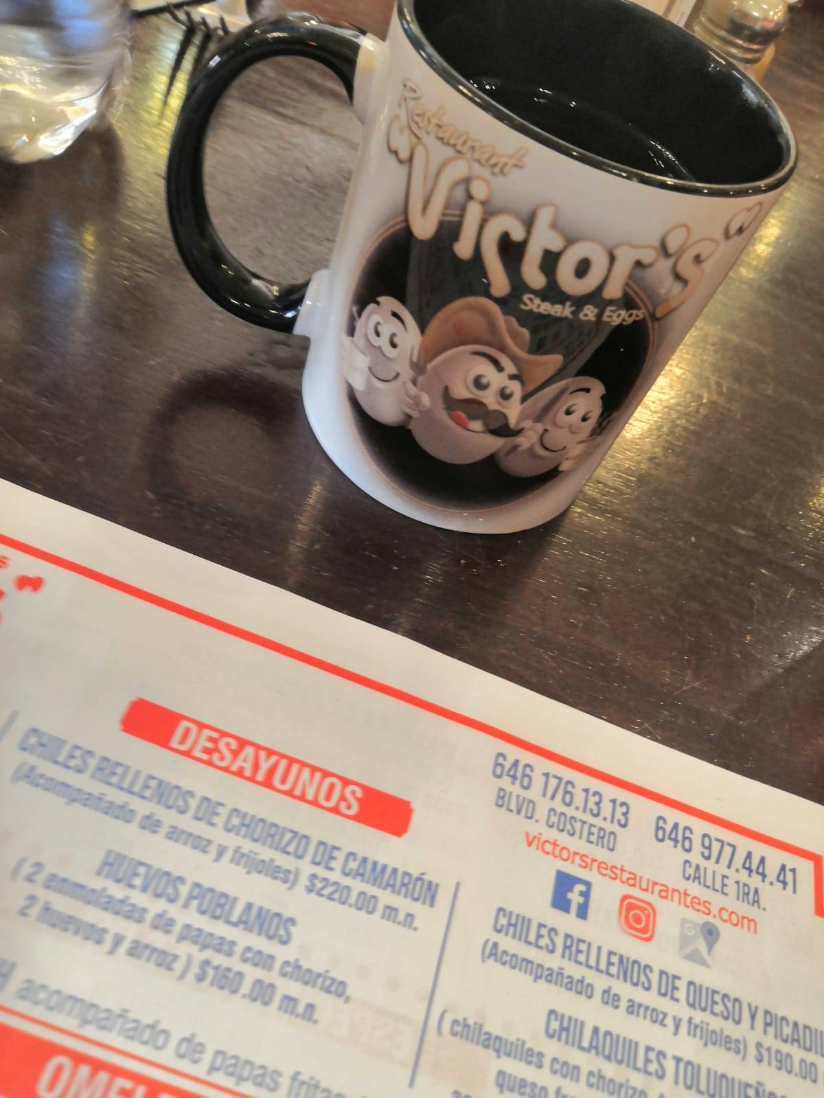 Menu at Restaurant Victor’s Boulevard, Ensenada, Lázaro Cárdenas 178