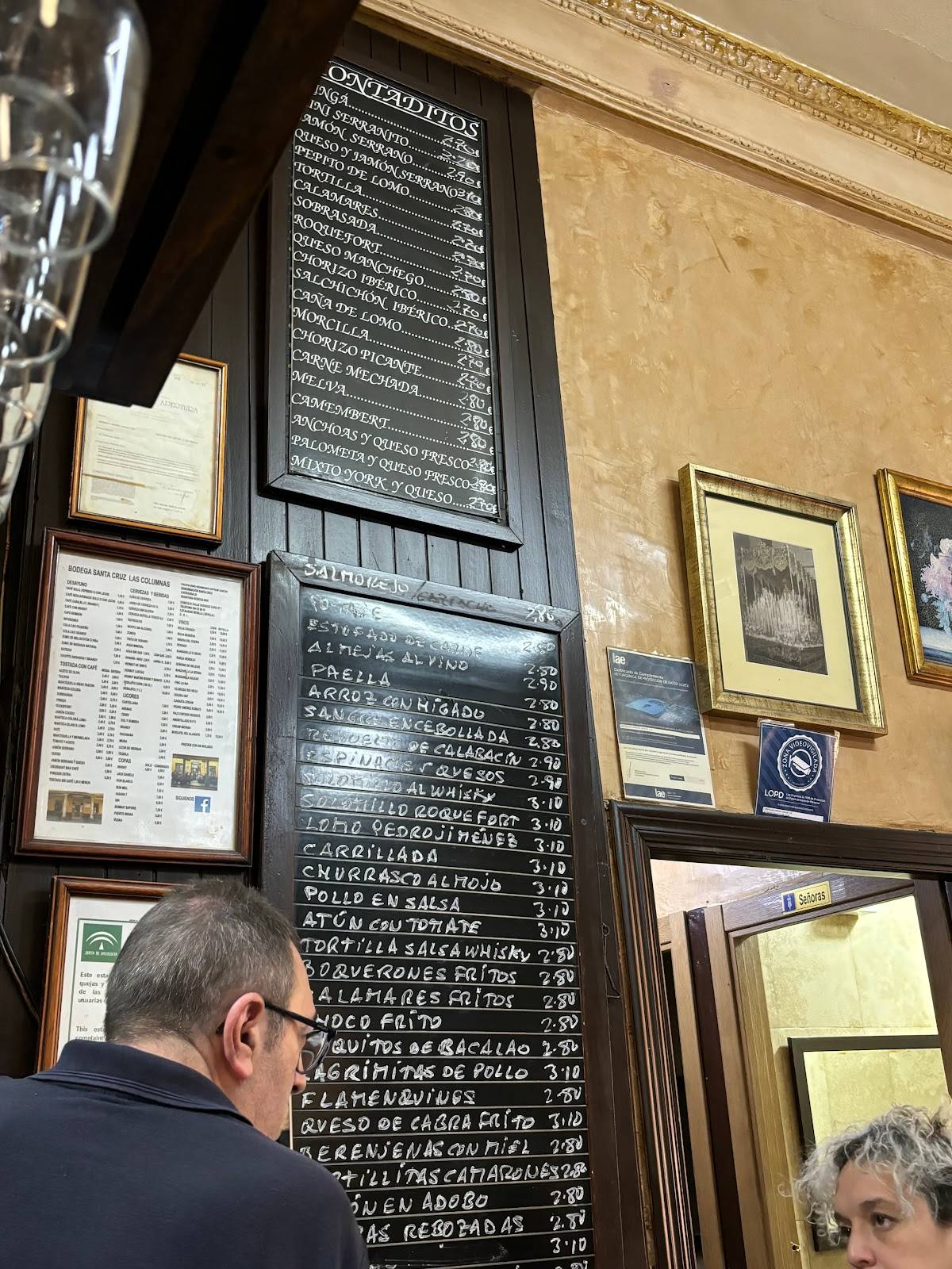 Menu at Bodega Santa Cruz pub & bar, Seville, C. Rodrigo Caro