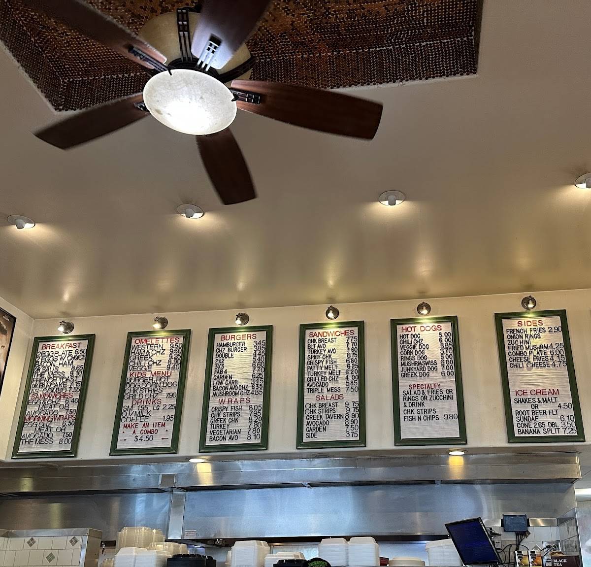 Menu at Money Pit fast food, San Marcos