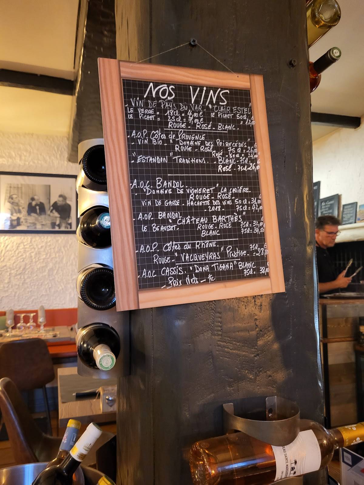 Menu au Restaurant Du Théâtre, Sanary-sur-Mer, 8 Ruelle de L'Enclos